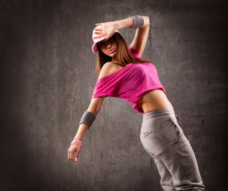 RIEHATAの振り付け曲まとめ！身長や体重などwikiプロフを徹底調査！ | Scoop☆up！